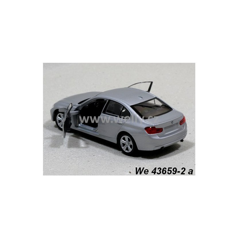 Welly 1:34-39 BMW 335i (silver) - code Welly 43659, ukončena výroba ...